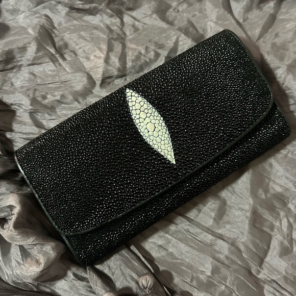 stingray | Bags | Genuine Stingray Leather Trifold Wallet | Poshmark